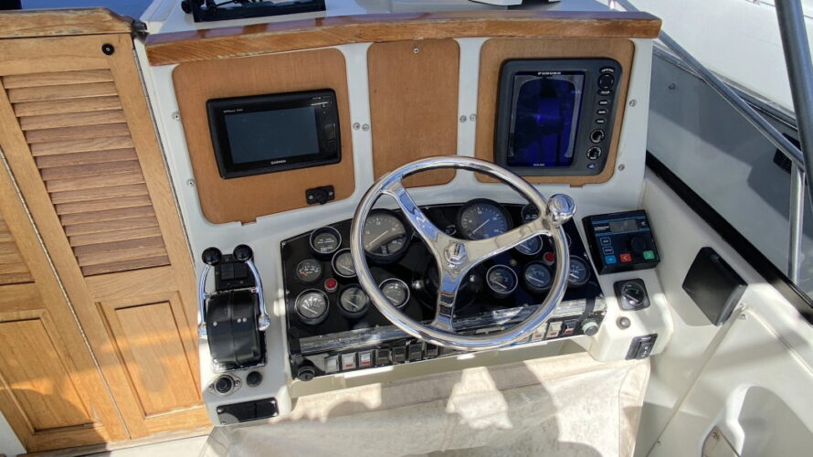 31′ Rampage 31 Sportfisherman – 1988 | Ambrose Yacht Sales