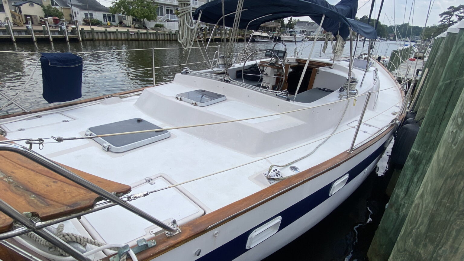 43′ IRWIN 43 MKIII – 1989 | Ambrose Yacht Sales