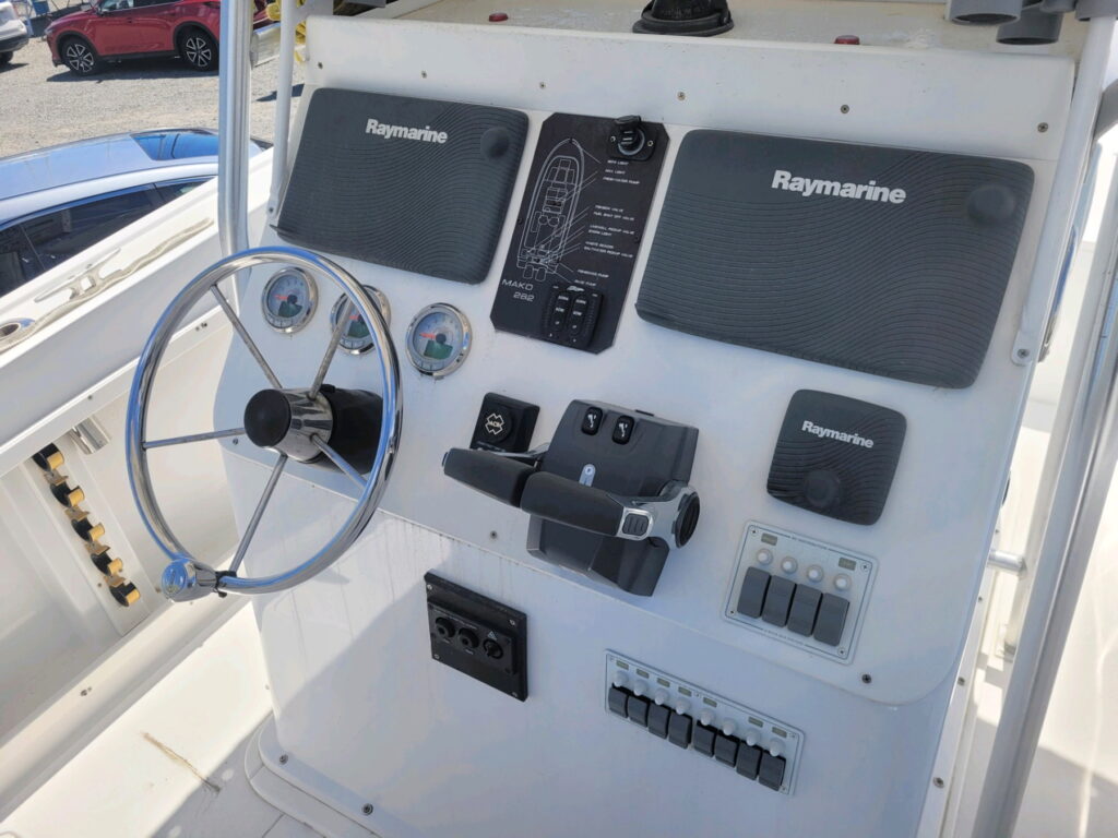 28′ Mako 282 CC – 1995 | Ambrose Yacht Sales