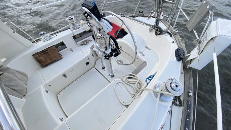 44′ Pacific Seacraft 44 Voyager – 1993 | Ambrose Yacht Sales