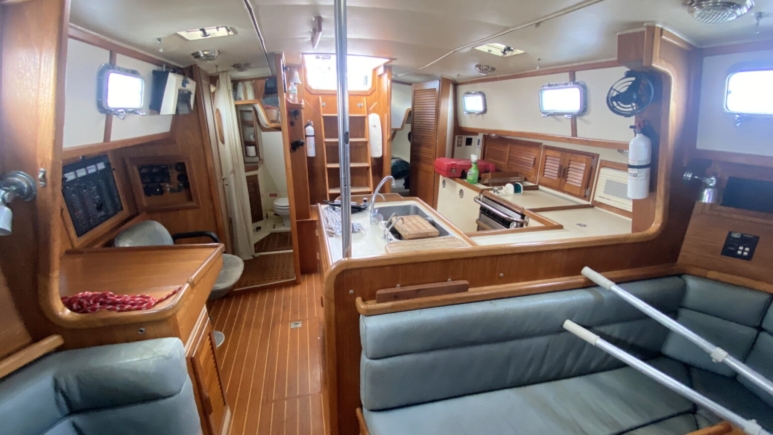 44′ Pacific Seacraft 44 Voyager – 1993 | Ambrose Yacht Sales