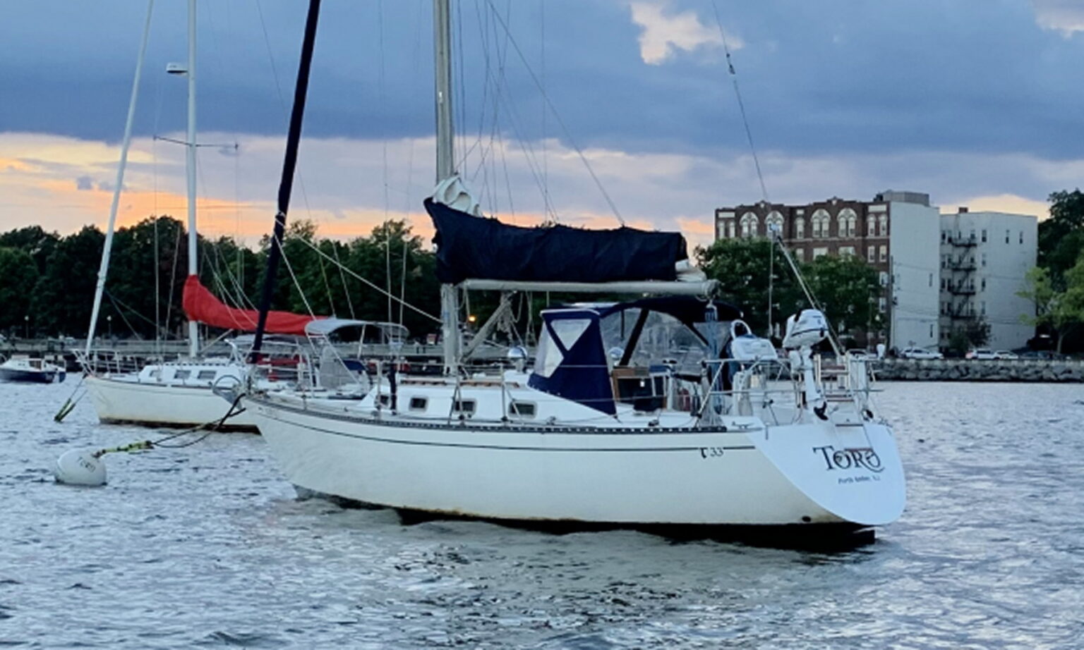 33′ Tartan 33 – 1980 | Ambrose Yacht Sales